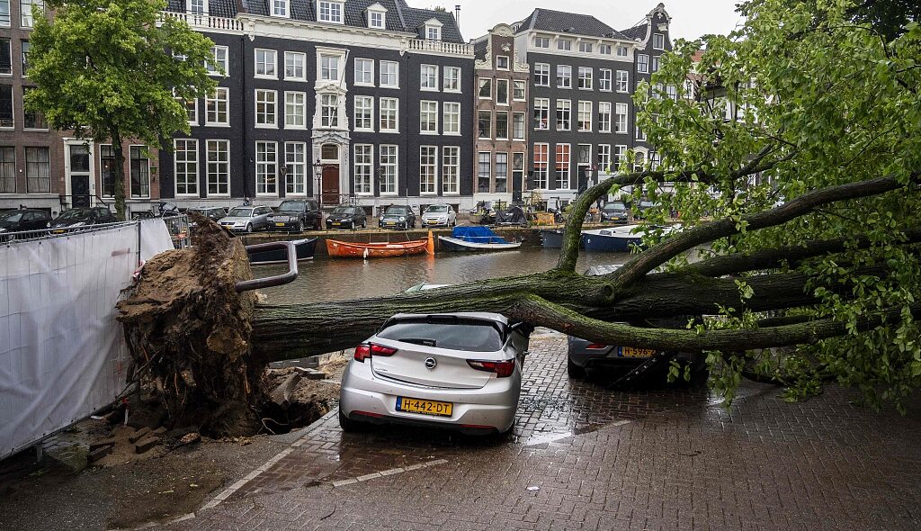 One hundred and one years of Netherlands windstorms - Climate ...